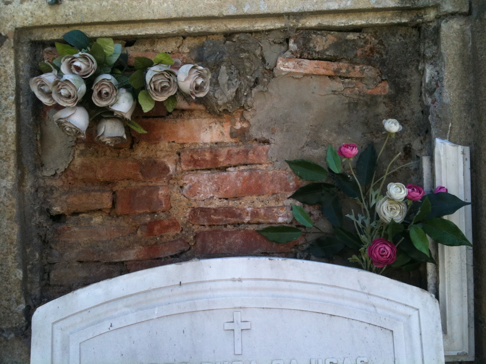 How To Keep Cemetery Flowers From Blowing Away?