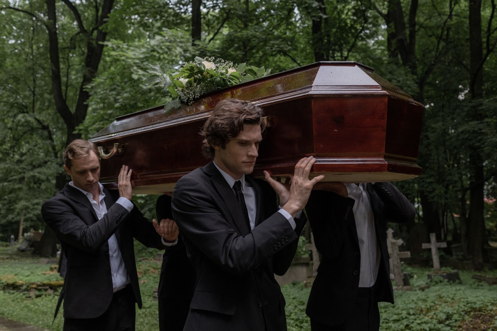 Who Carries The Casket At A Funeral?